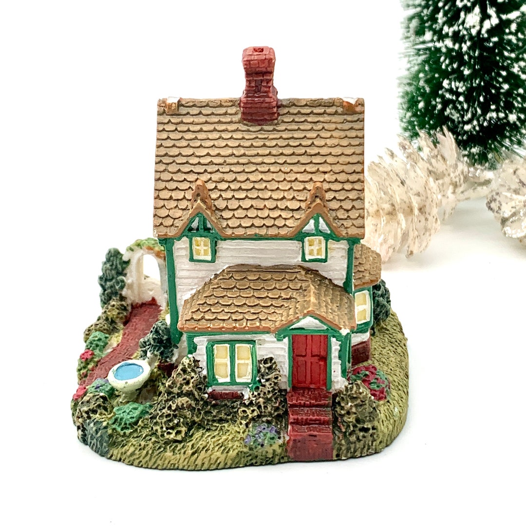 Vintage Liberty Falls Miniatur: Pastor George Kendall's Parsonage ...