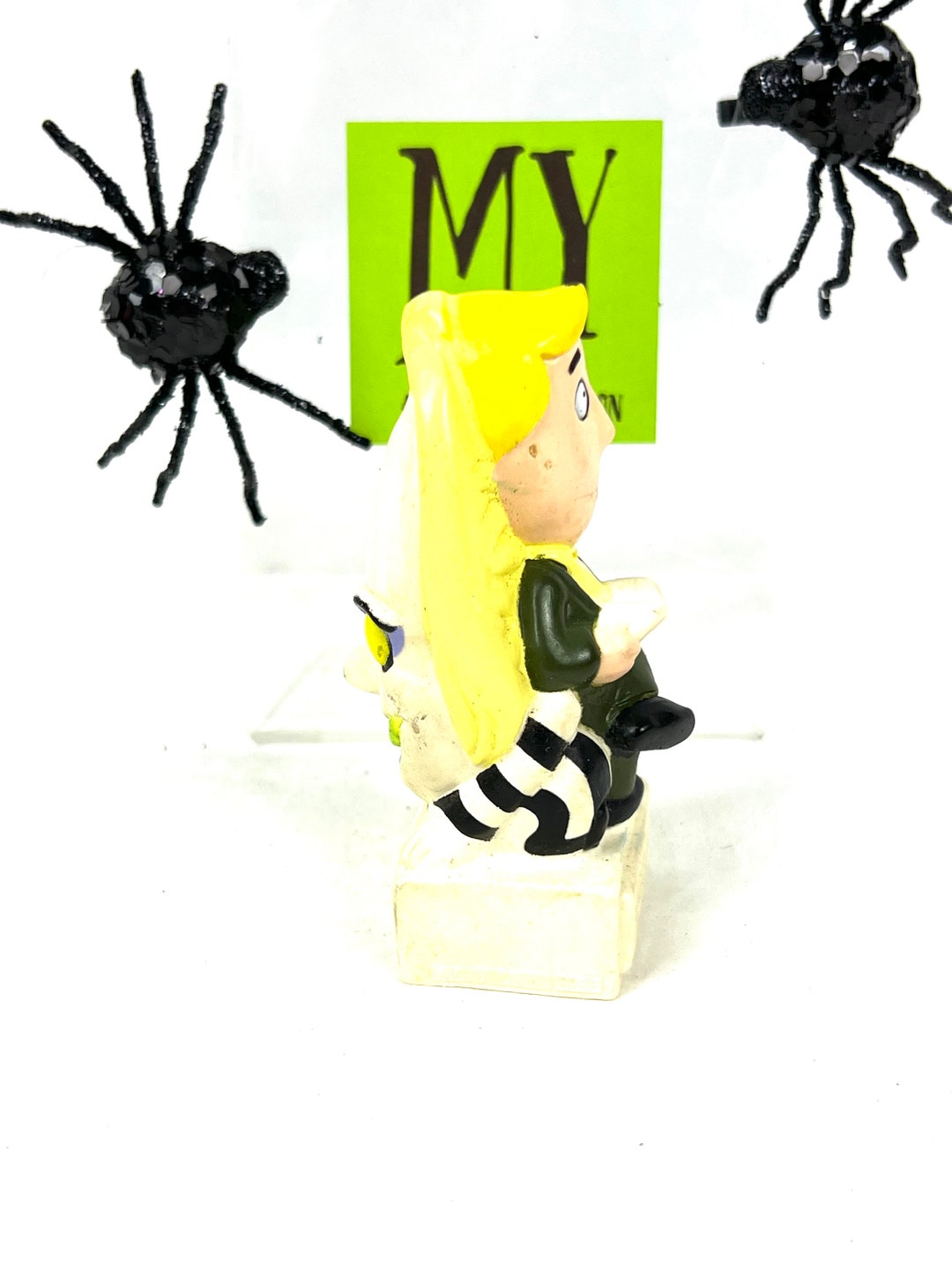 Vintage Toy Figurines - Beetlejuice Uneasy Chair Figurine - Burger King ...