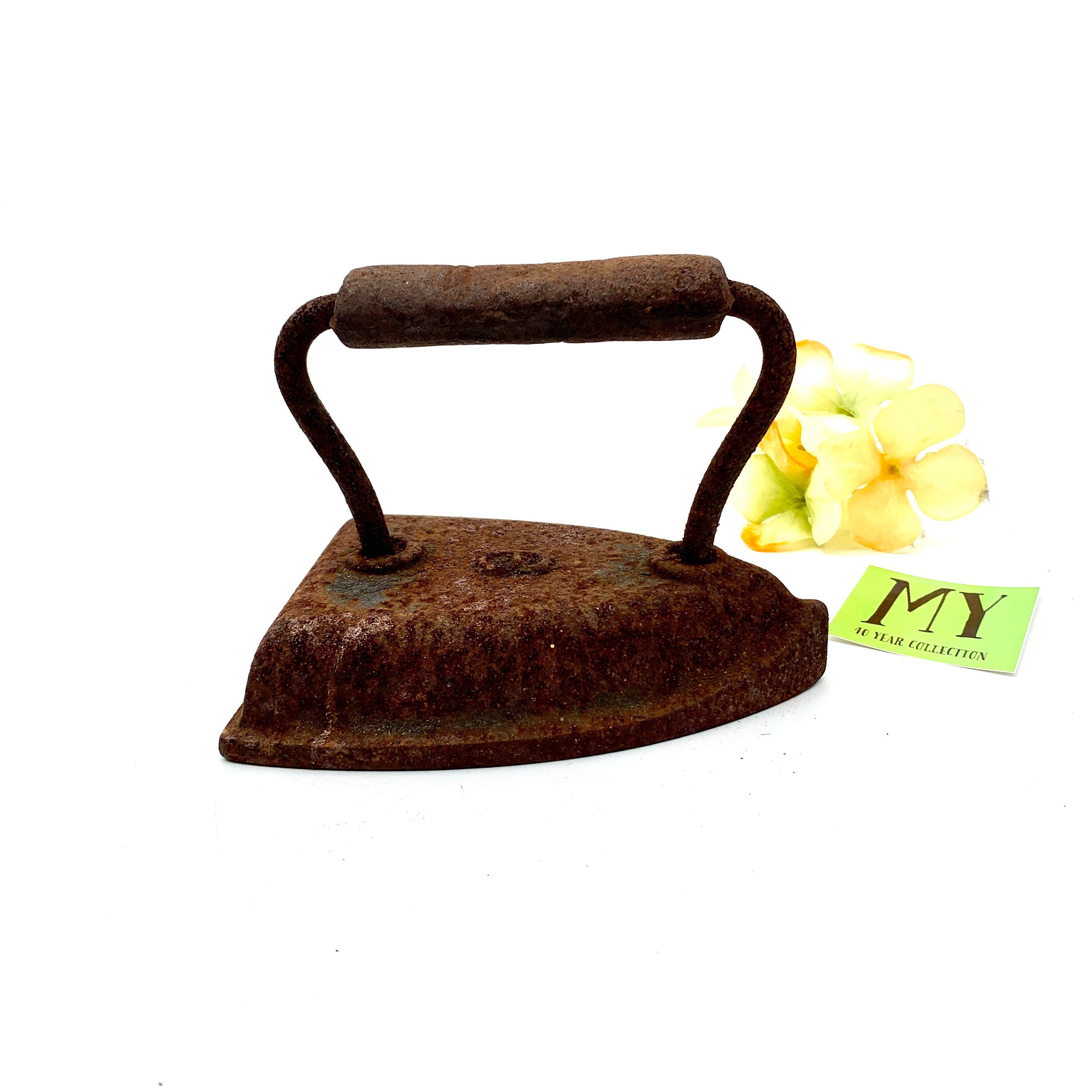 Antique Rustic Cast Iron Clothes Iron 6 Paperweight Prop | Etsy