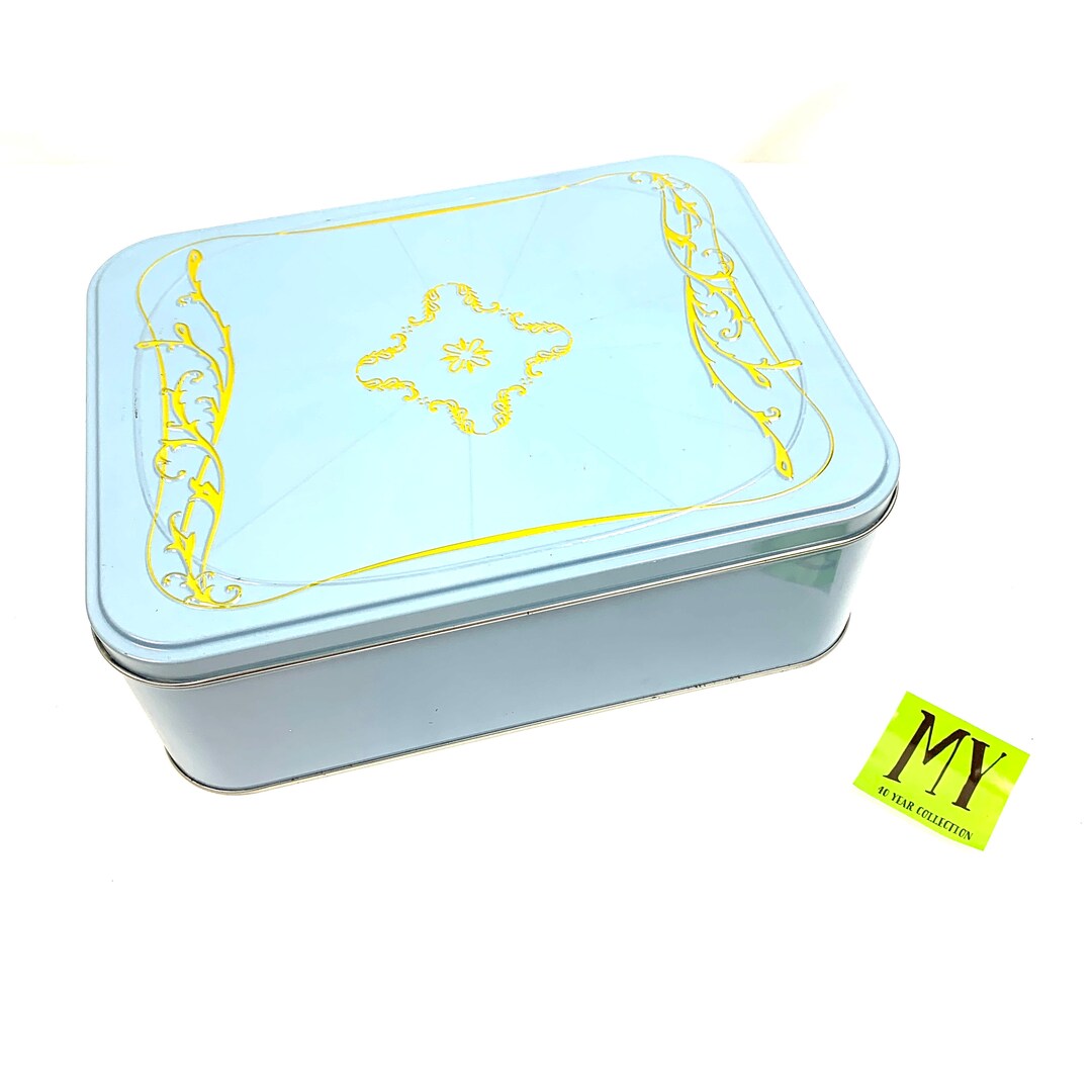 Vintage Large Blue With Gold Scroll Tin Keepsake Box Disney Princess ...