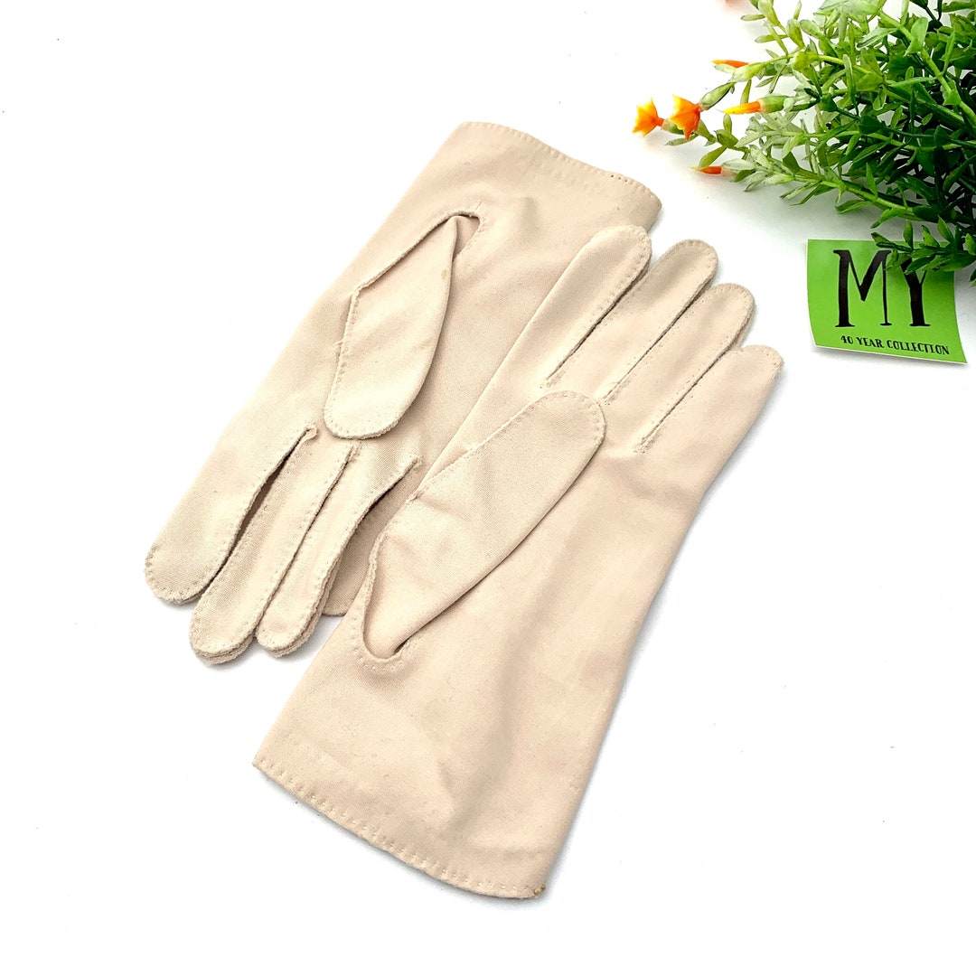 Vintage Ladies Beige Gloves Delicate Handstiching Nylon Elegant Small ...