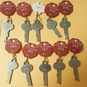 Vintage Yale & Towne Mfg. Co. Flat Keys Choice for One Key: #1, #3, #7 ...