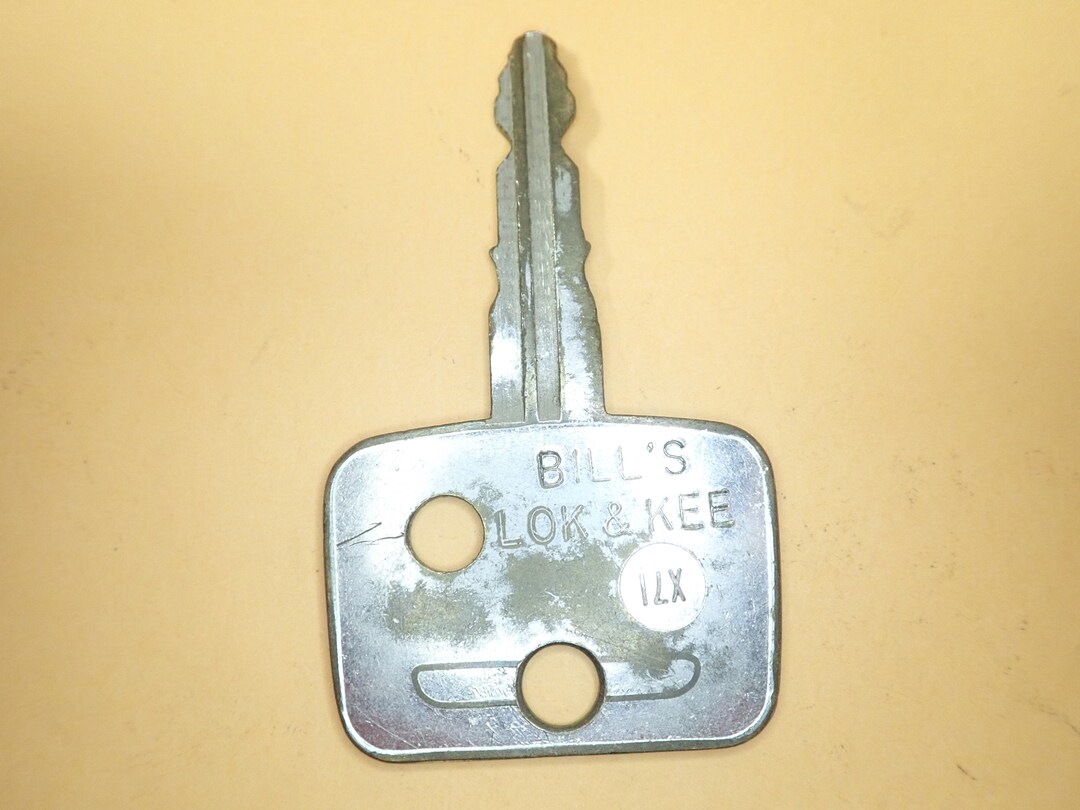 Vintage Large Key Hd55 Dl as A Key Chain: Advertising Engraved "bill"s ...