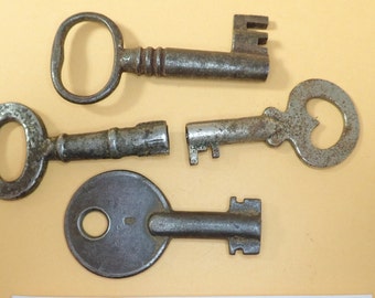 Antique Barrel Keys - Etsy