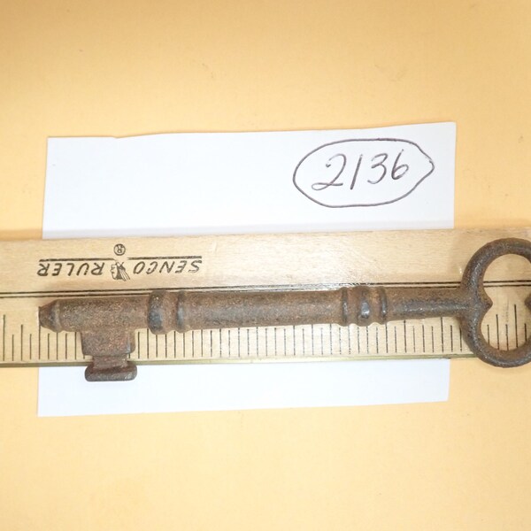 Vintage Skeleton Key - Etsy