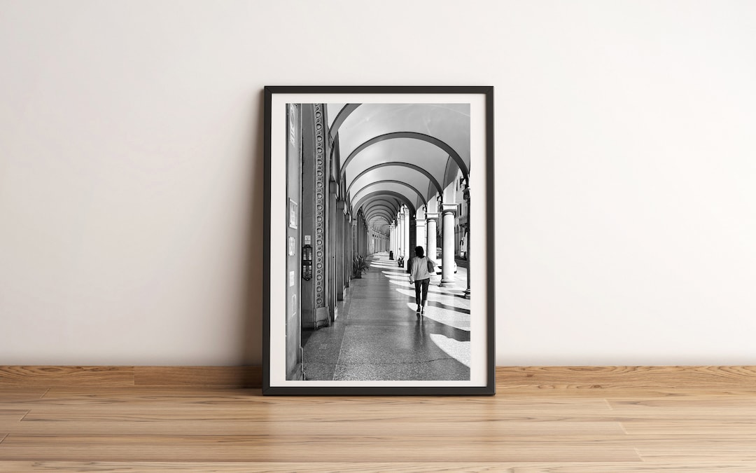Italian Street Scene/ Italian Woman/ Home Decor/ Wall Art/ Bologna ...