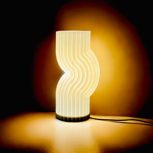 3d-printed Bendy Table Lamp – Modern Curvaceous Design for Contemporary ...