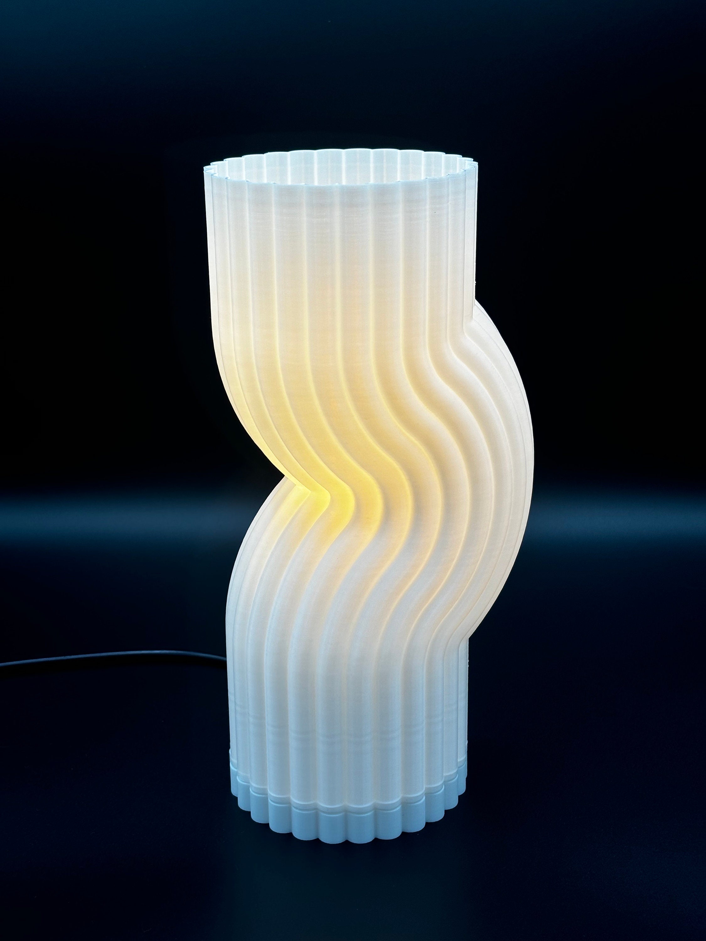 3d-printed Bendy Table Lamp – Modern Curvaceous Design for Contemporary ...