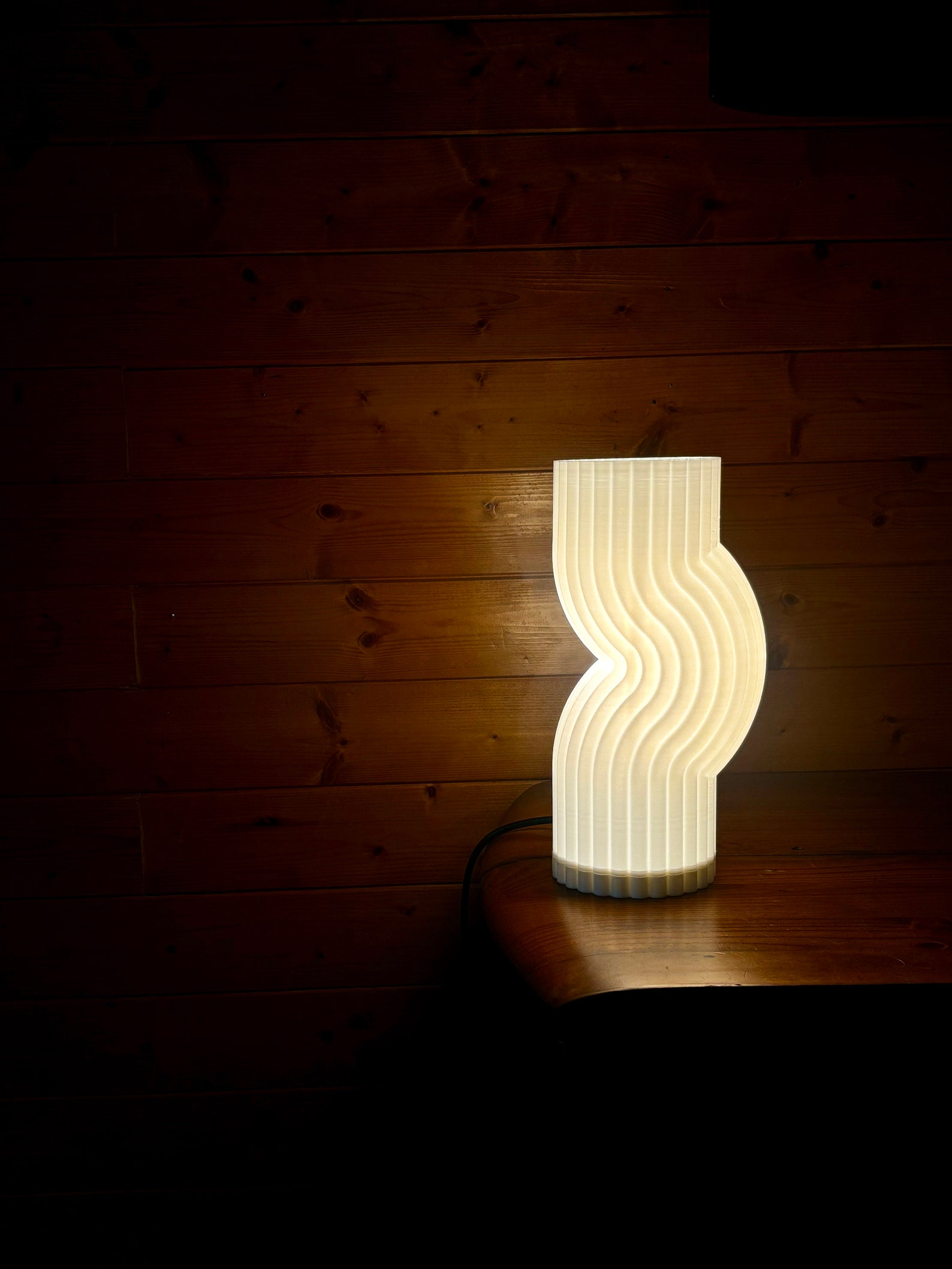 3d-printed Bendy Table Lamp – Modern Curvaceous Design for Contemporary ...