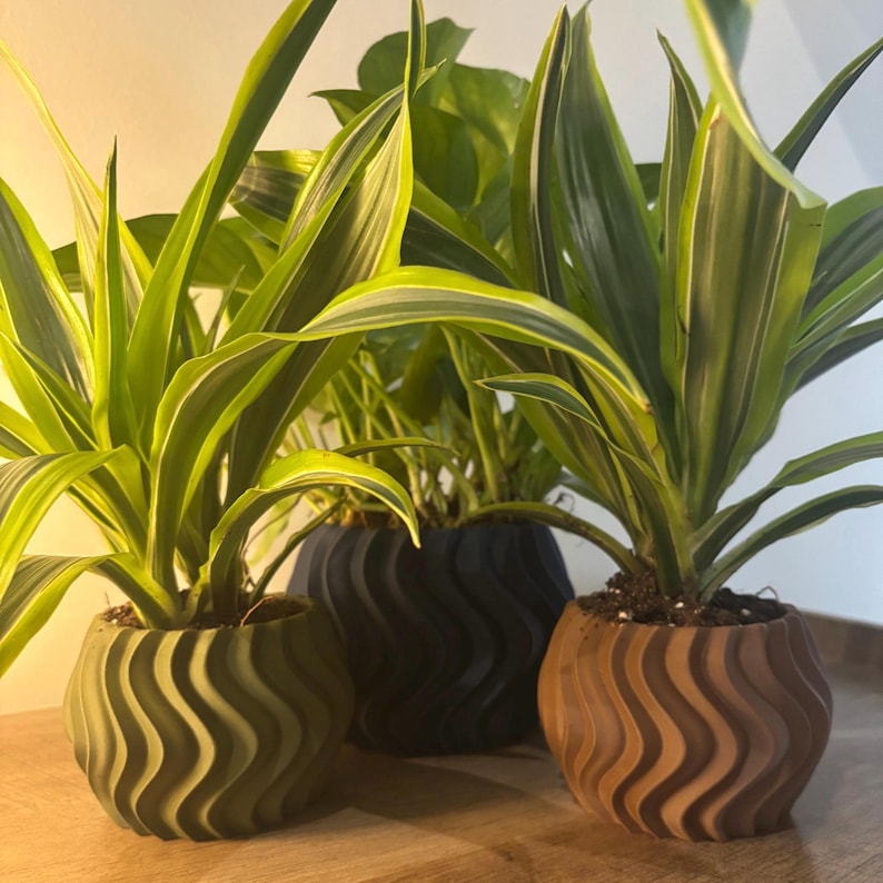 Modern Wavy Planter – 3D Printed Indoor Pot in Earth Tones – Minimalist ...