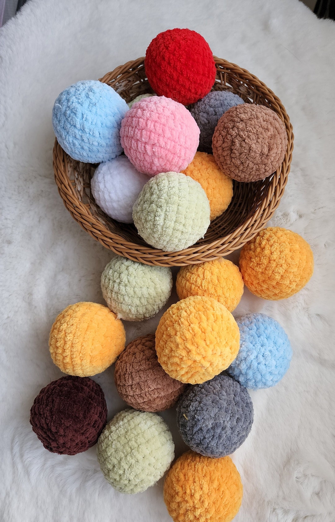 Crochet Catnip Ball Toy: Plush Yarn, Rattle Cat Toy - Etsy