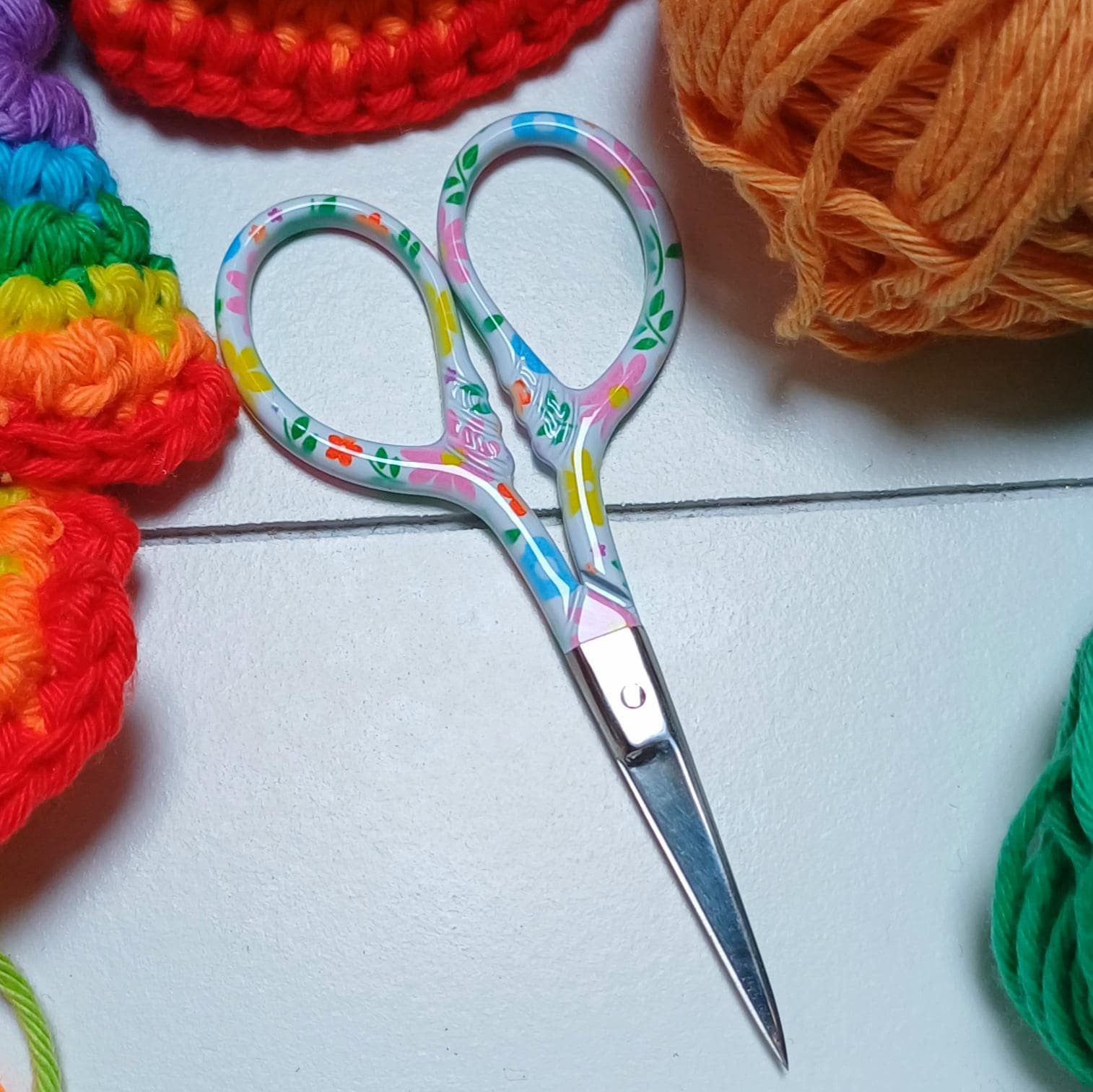 White Floral Embroidery Scissors, Decorative Yarn Craft Scissors ...
