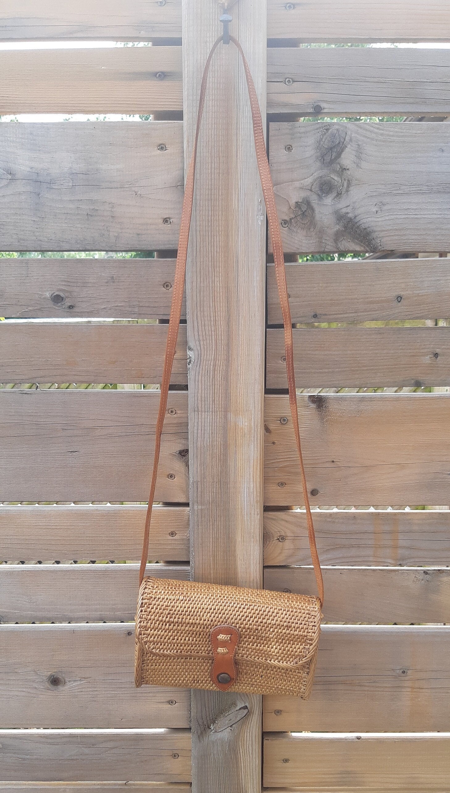 Vintage Rattan Purse / Crossbody Rattan Purse / Batik Lining / - Etsy