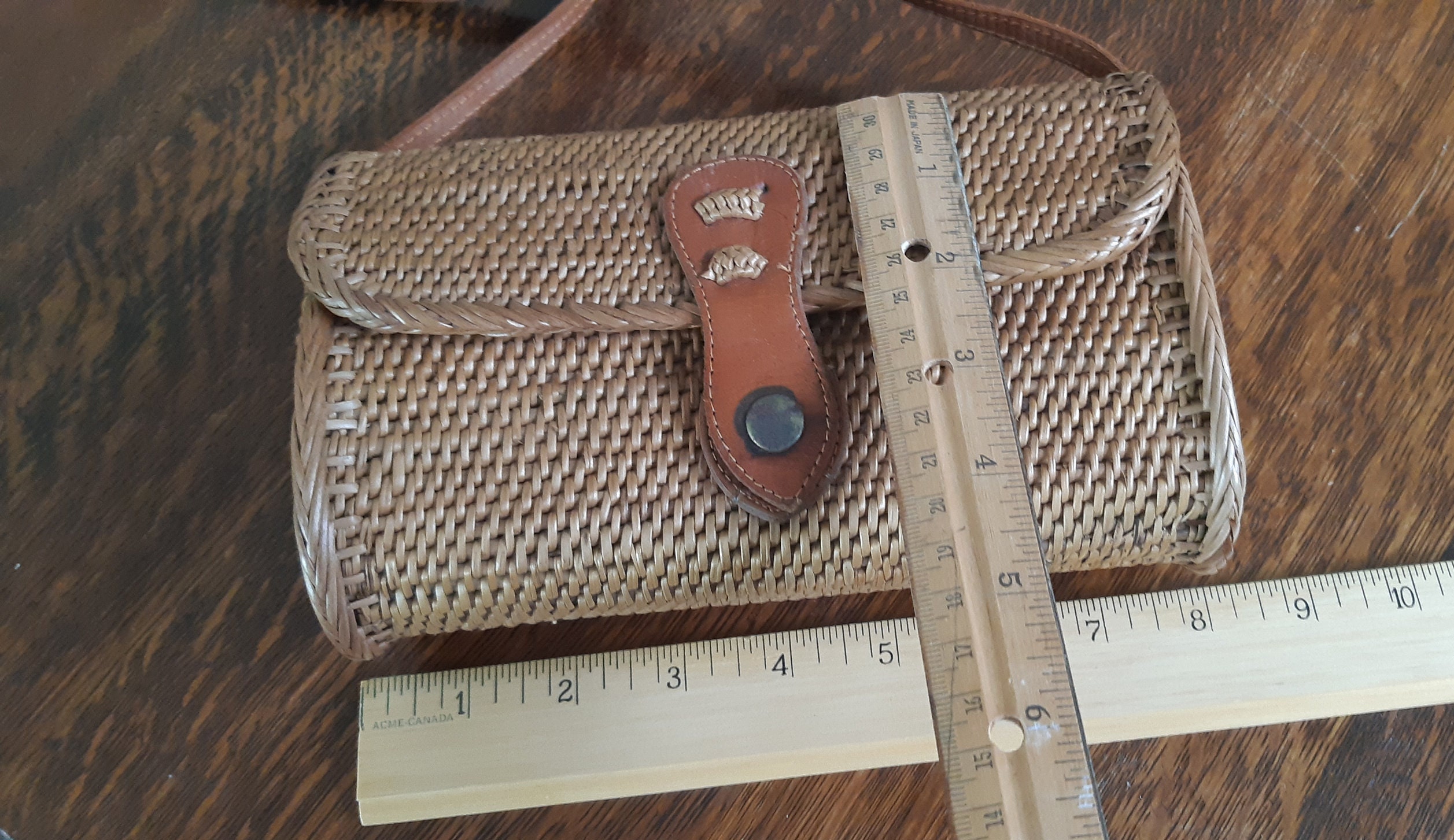 Vintage Rattan Purse / Crossbody Rattan Purse / Batik Lining / - Etsy