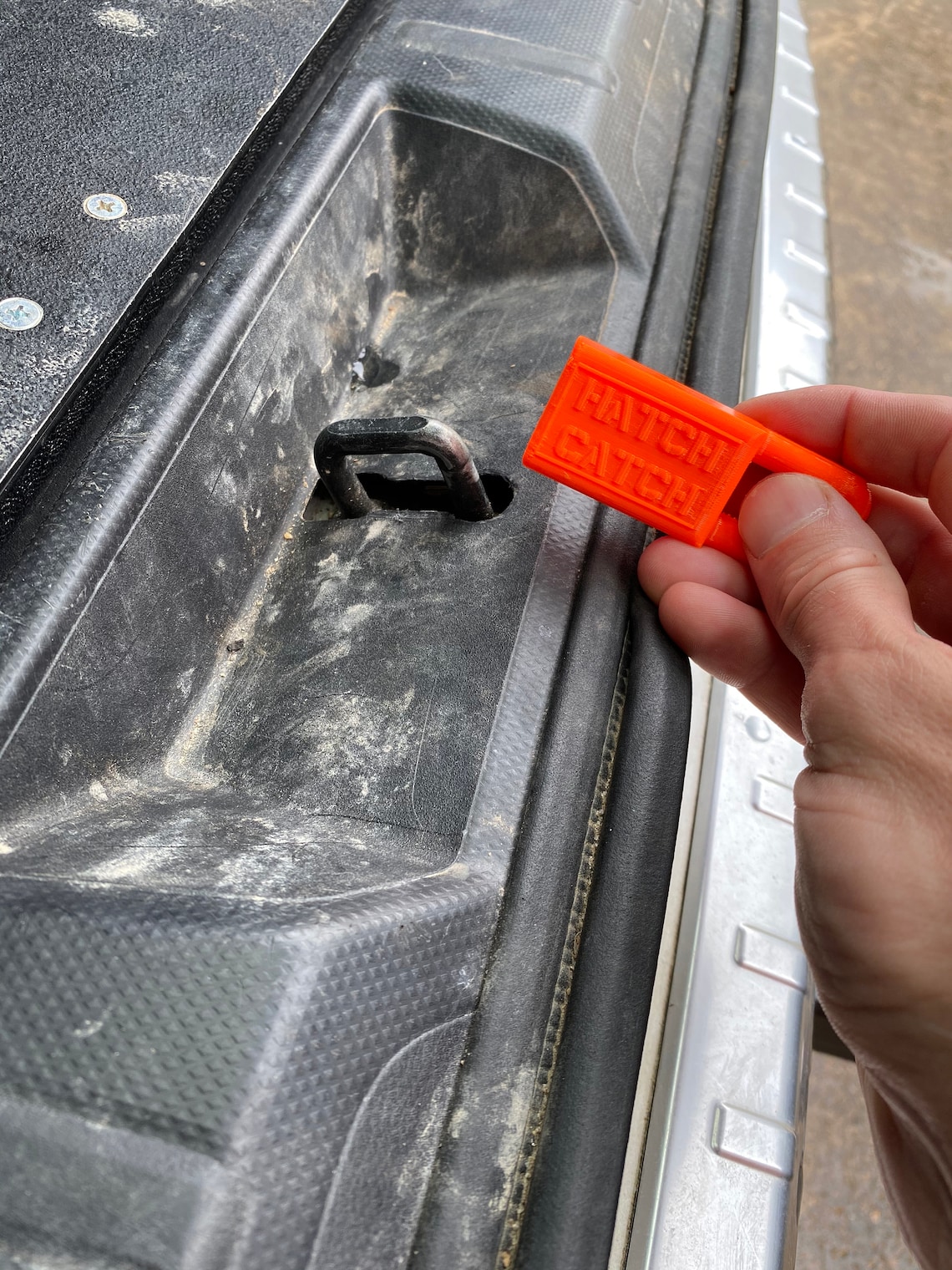 Hatch Catch™ Rear Lift Gate Battery Saver for Subaru® - Etsy