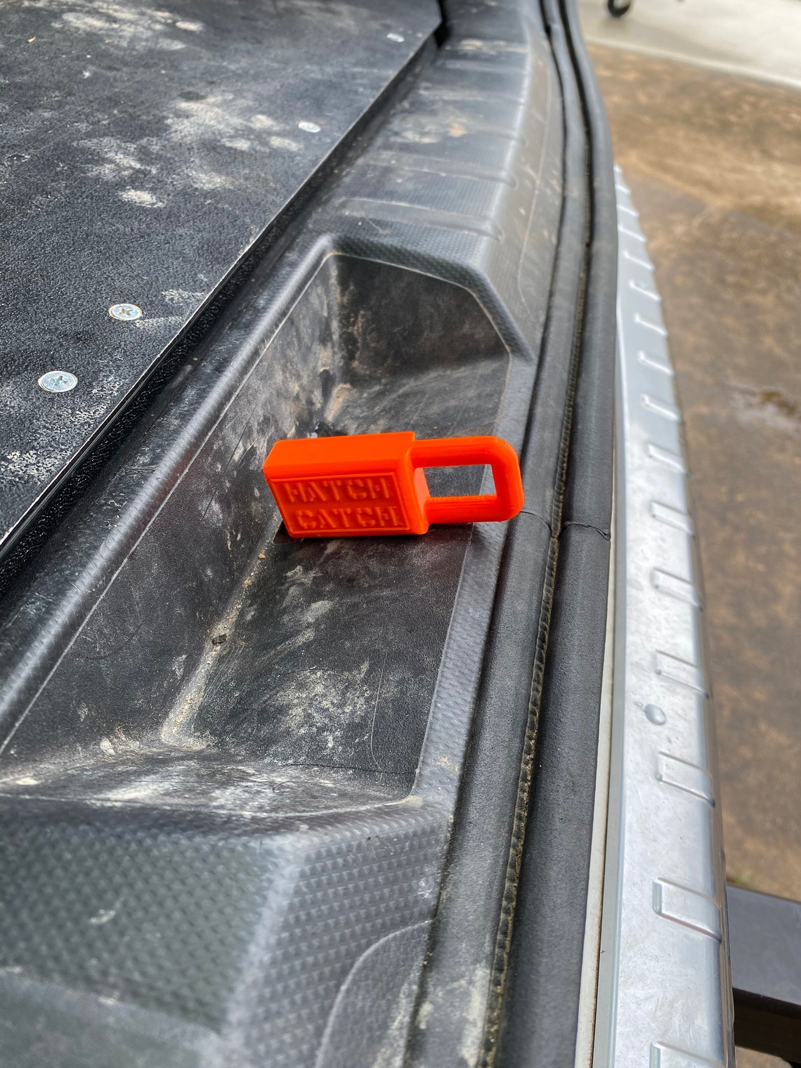 Hatch Catch™ Rear Lift Gate Battery Saver for Subaru® - Etsy