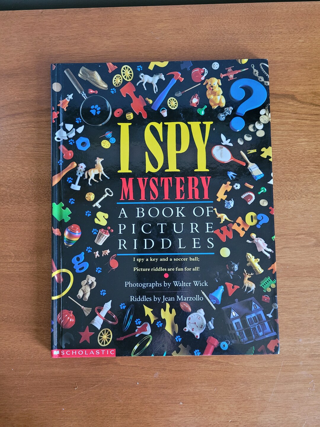 I Spy Mystery a Book of Picture Riddles 1993 Scholastic - Etsy