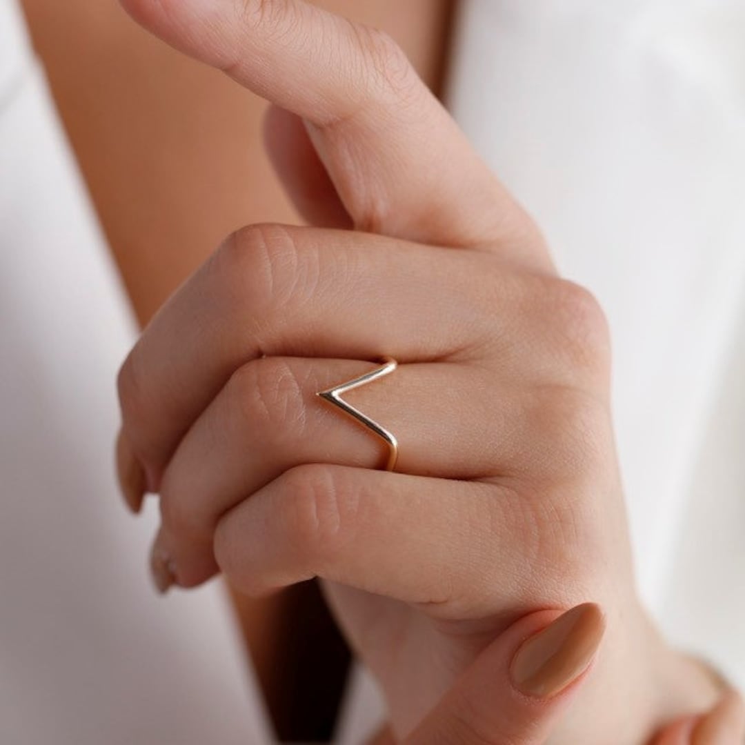 V Shaped Ring / Dainty V Silver Ring / Minimalist Silver Ring / Thin ...
