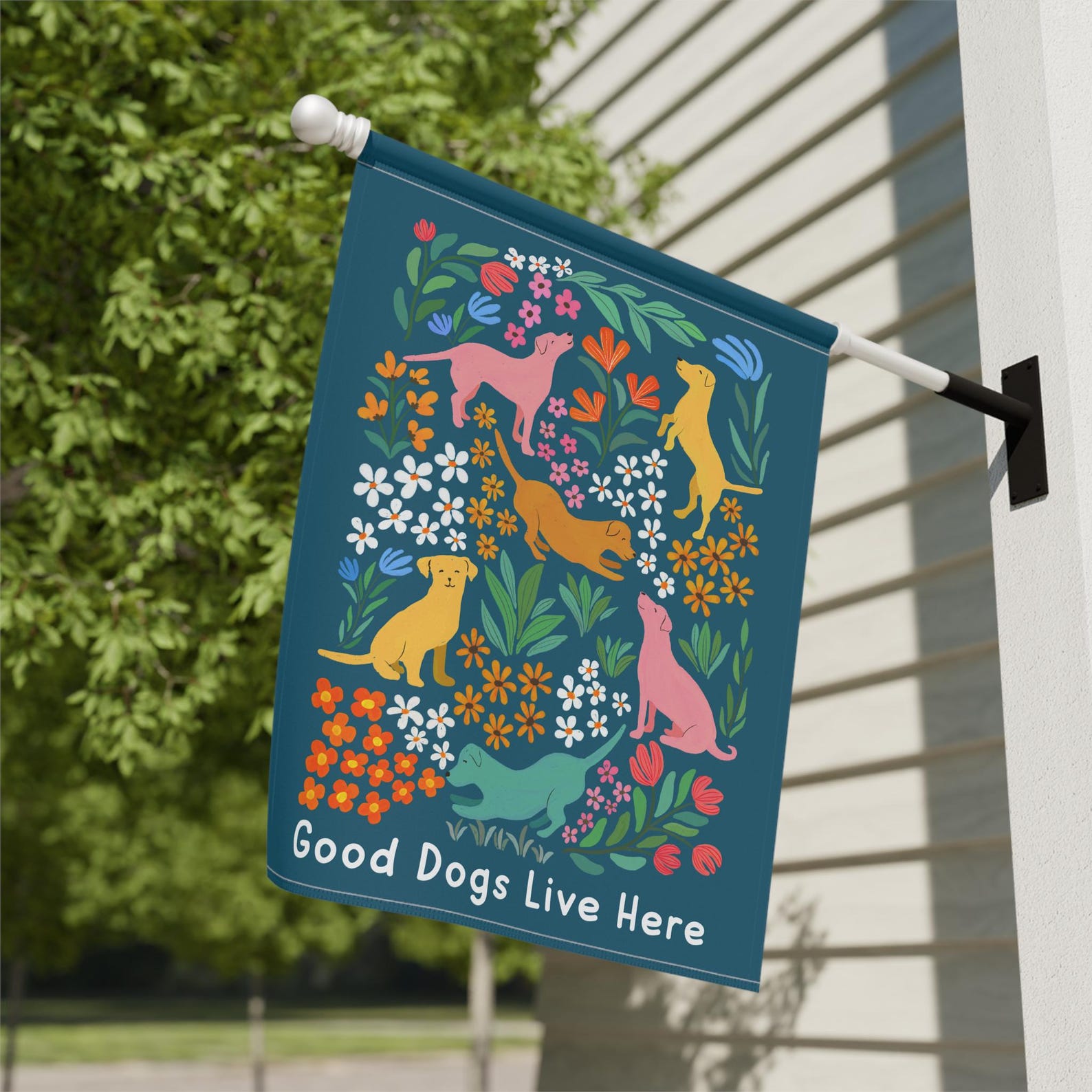 Dogs Garden Flag and House Flag | Good Dogs Live Here Yard Flag ...