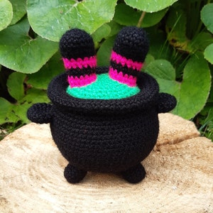 Witch and Cauldron Crochet Pattern , Plushie Amigurumi, PDF Crochet ...