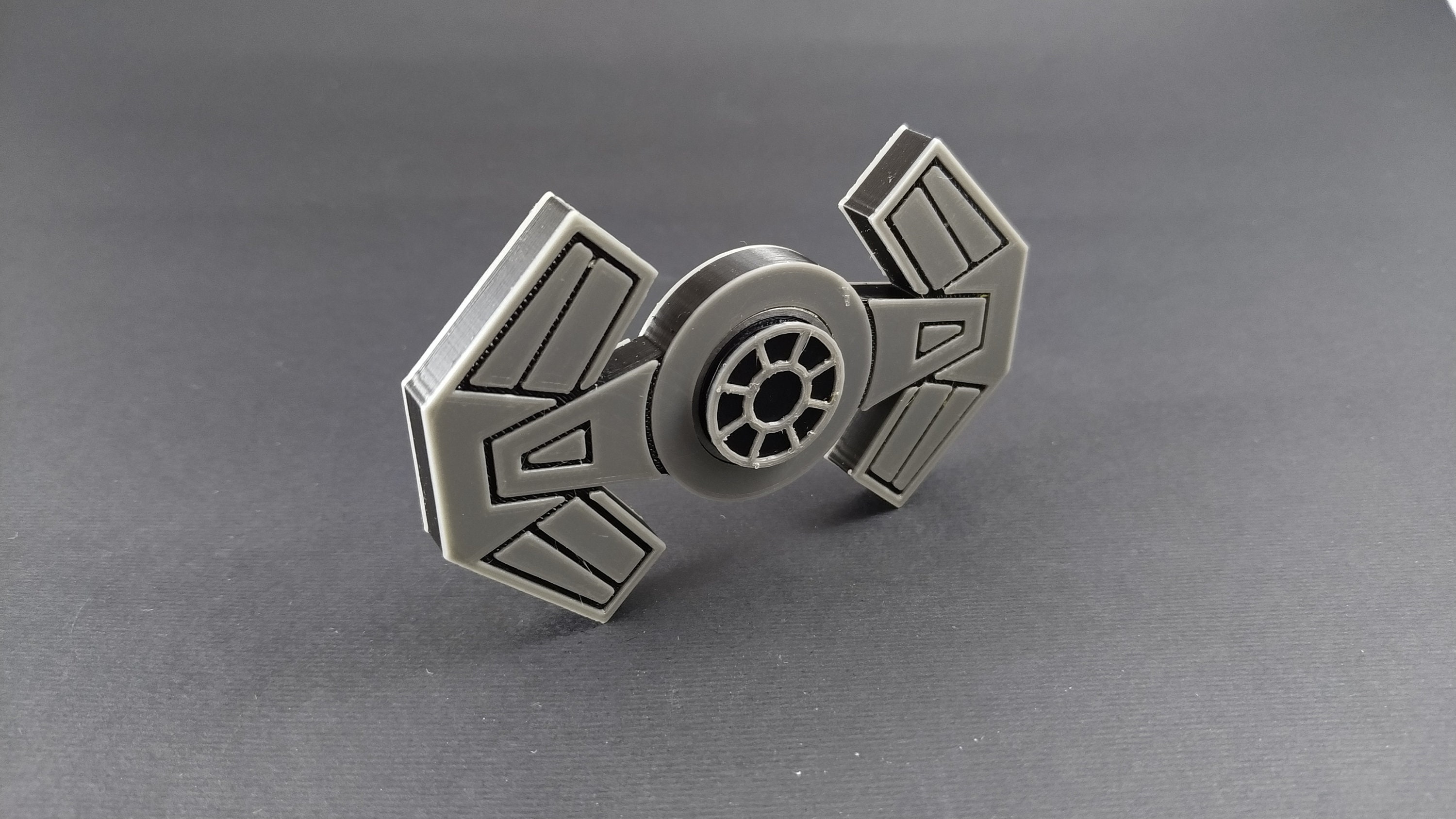 Darth Vader's Tie Advanced Fidget Spinner Darth Vader | Etsy