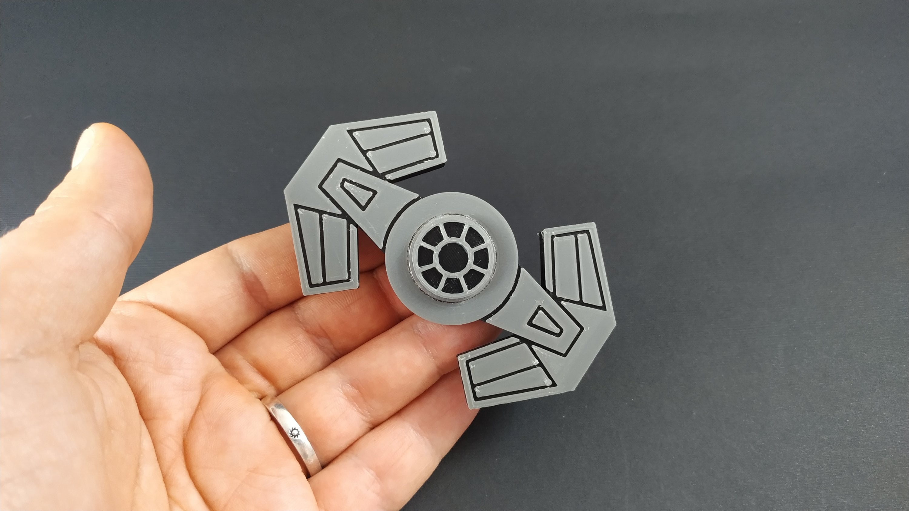 Darth Vader's Tie Advanced Fidget Spinner Darth Vader - Etsy UK