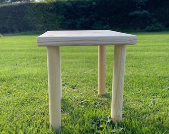 Guinea Pig Table | Etsy