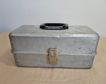 Scarce Vintage Aluminum UMCO Fishing Tackle Box. Very Rare Early Model 400 Made Pre-zip Code Era ...