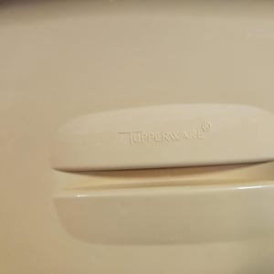 Tupperware Microwave Steamer in Harvest Gold, Complete Tupperware 1273 ...