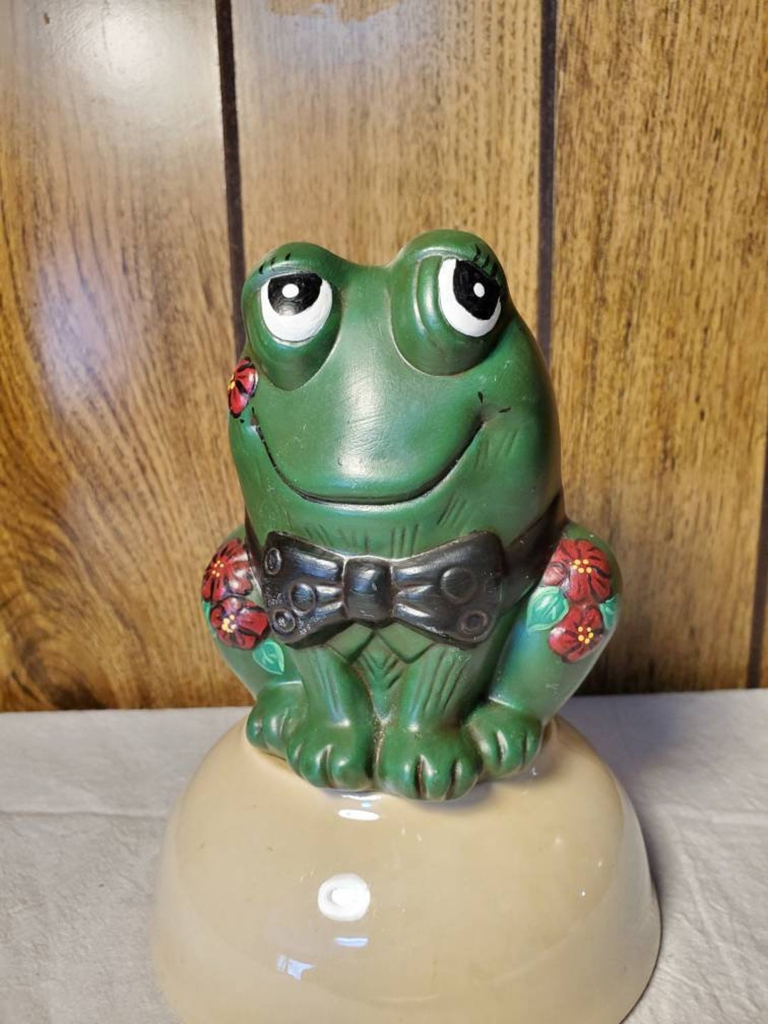 Bashful Happy Frog Figurine Ceramic Frog and Flowers - Etsy