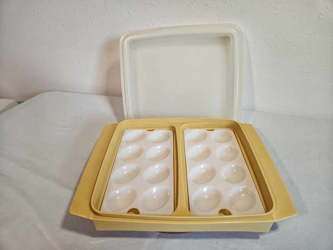 Vintage Tupperware Deviled Egg Carrier, Classic Harvest Gold, Holds 16 ...