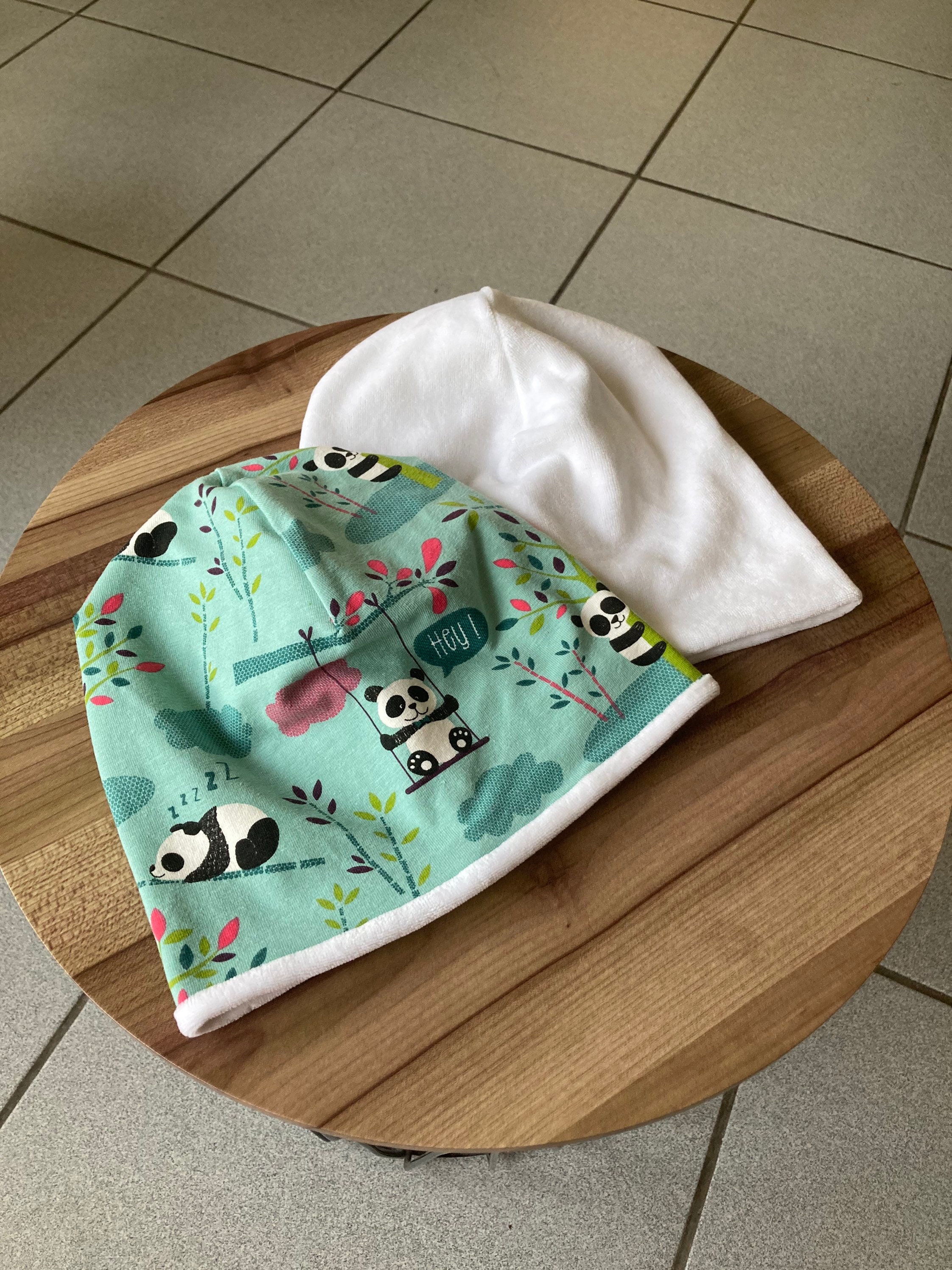 Ensemble chapeau/bonnet et tour de cou/snood avec pandas - Etsy.de