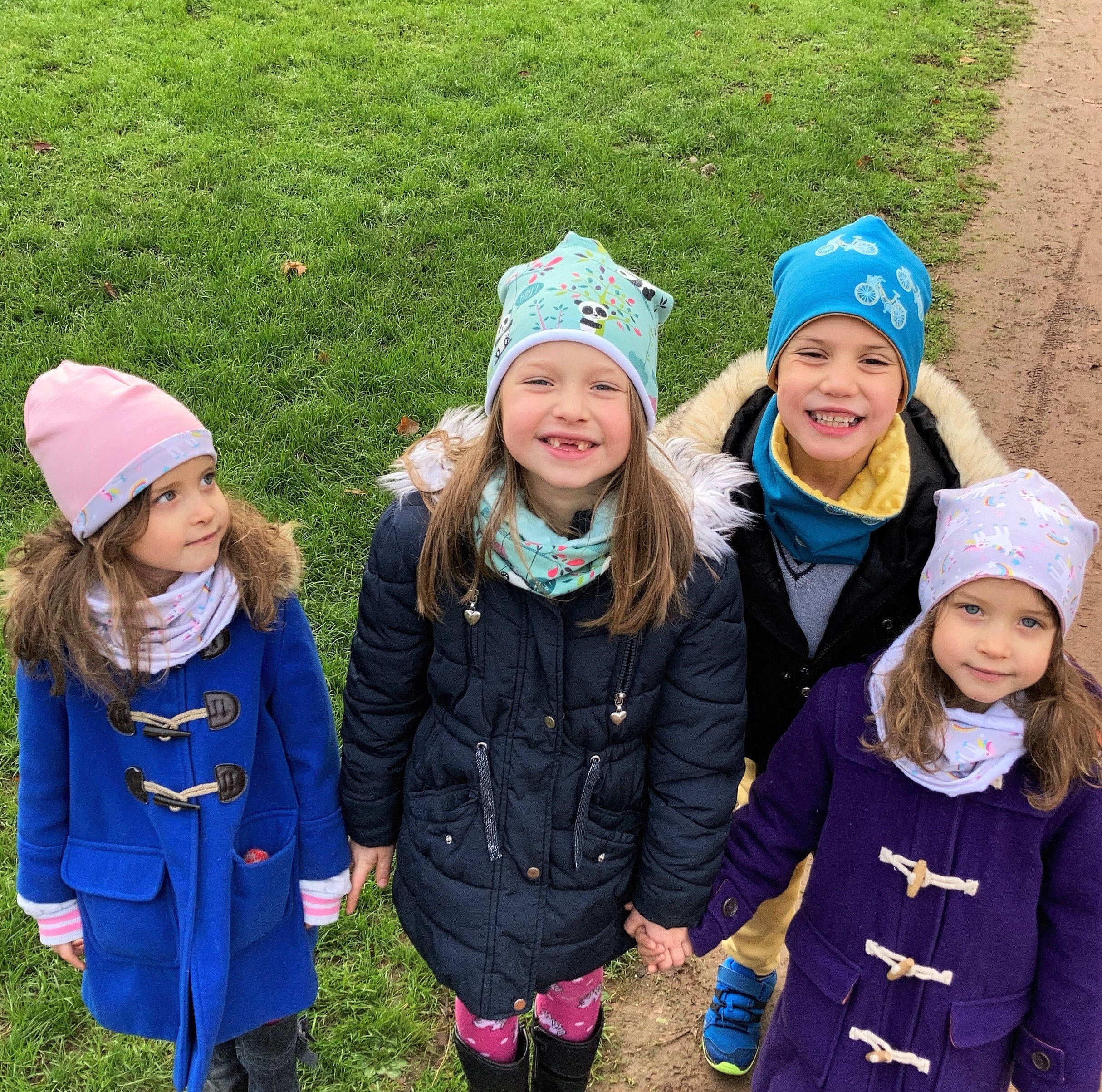 Ensemble chapeau/bonnet et tour de cou/snood avec pandas - Etsy.de