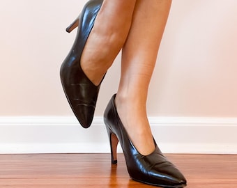 Vintage Women's Pumps - Etsy