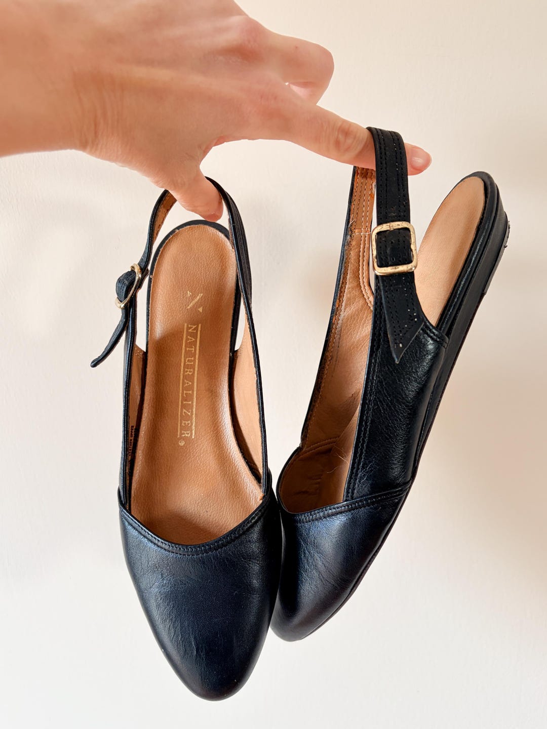Minimal Vintage Black Leather Slingback Slides / Naturalizer / Round ...