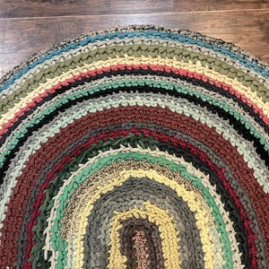 Antique American Braided Rug 5x7, Oval Multicolor Handmade Wool Braided ...