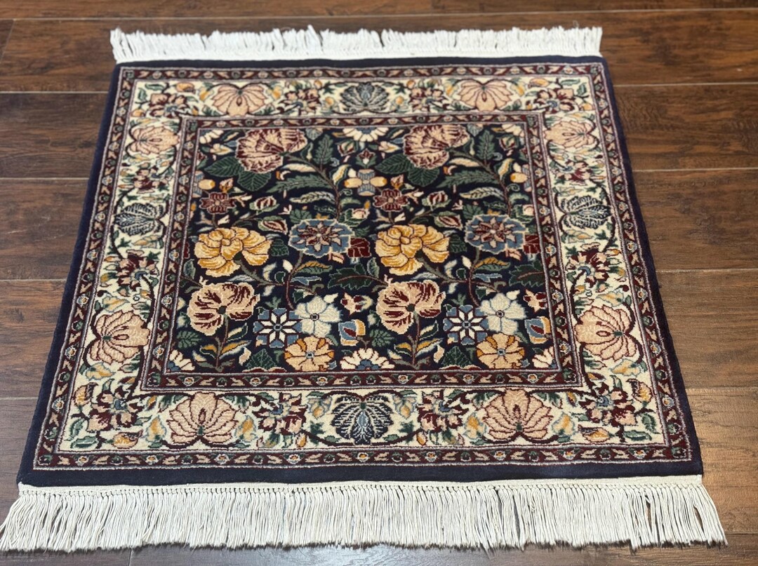 Square Pak Persian Small Rug 2.7 X 2.7, William Morris Design, Dark ...