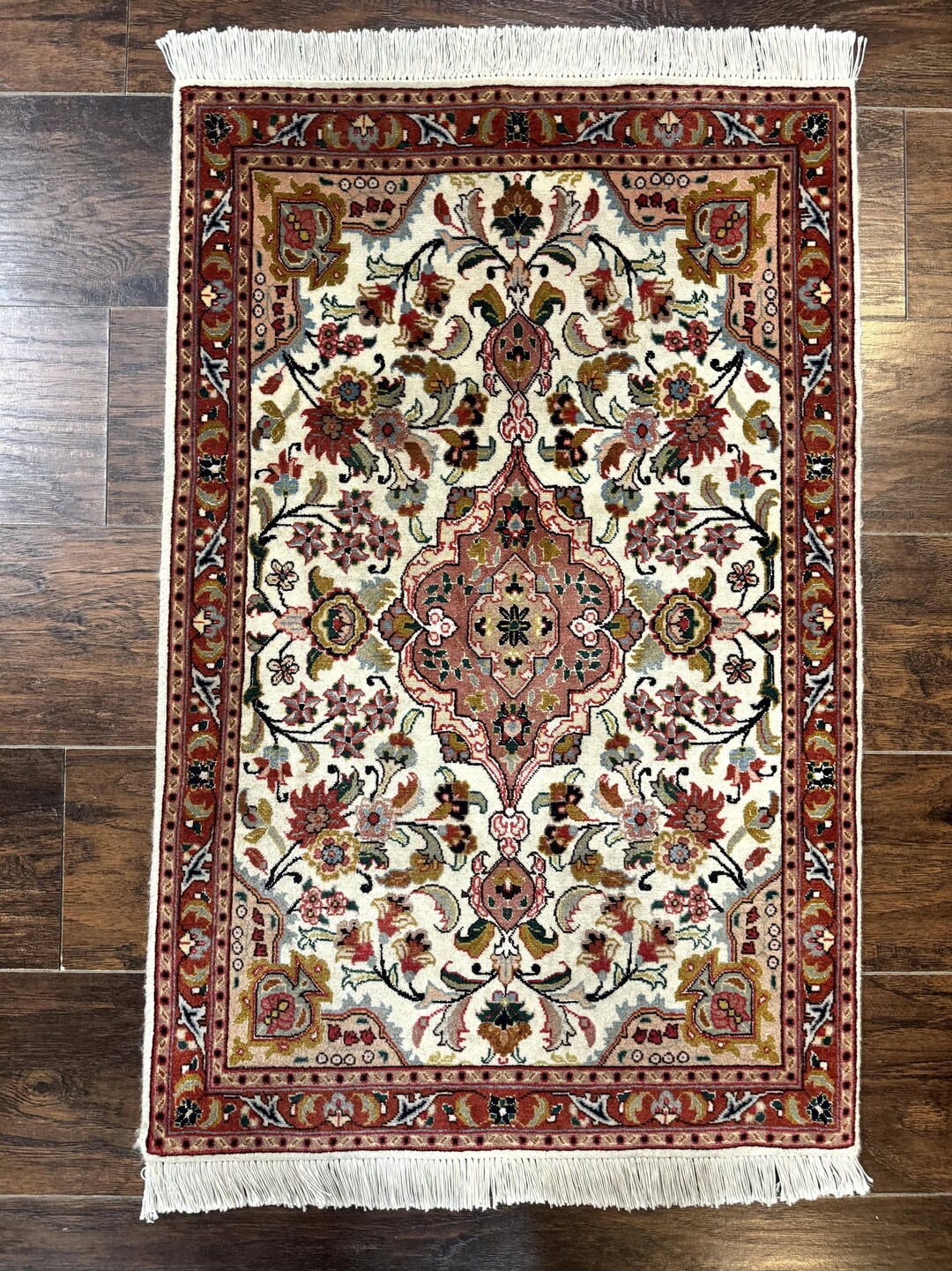 Small Persian Rug 2x3, Floral Medallion, Cream, Wool and Silk ...