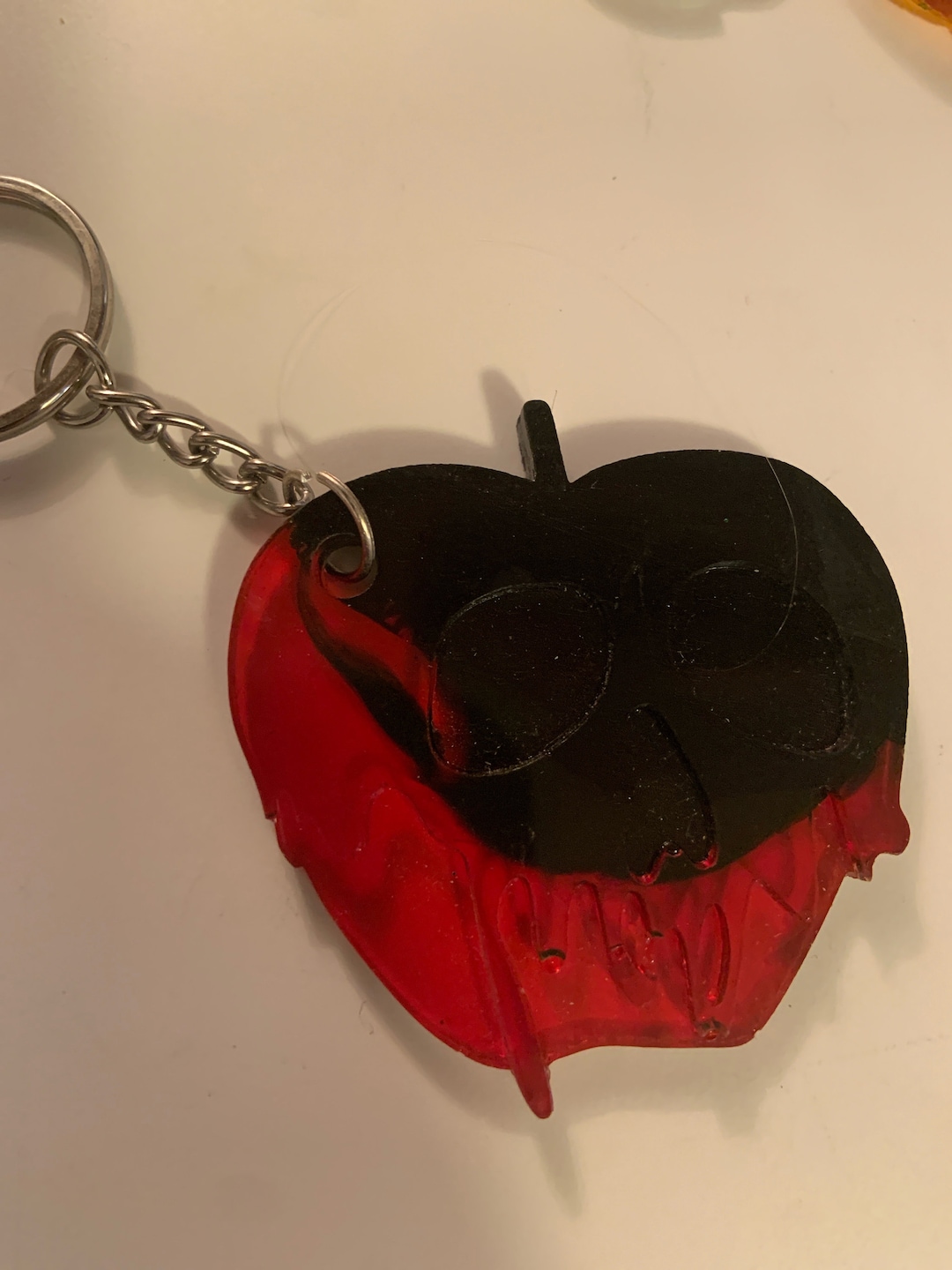 Skull Apple Keychains, Resin Keychain, Birthday Gifts, Handmade Gifts ...