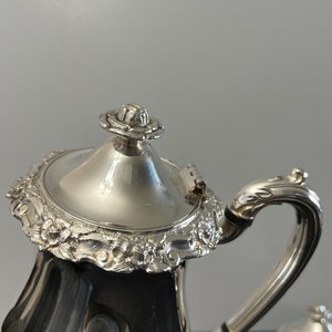 4pc Silver Plated Coffee and Tea Set by 1881 Rogers, the Glenrose ...