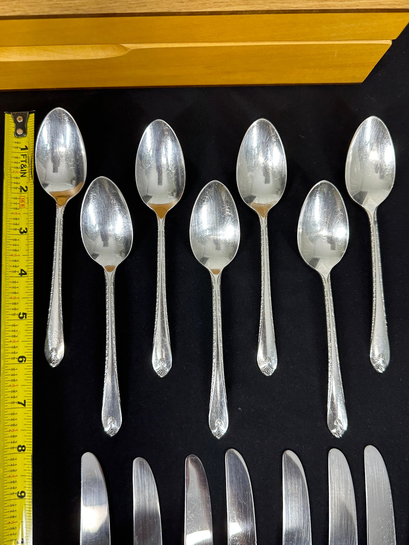 41pc Silver Plated Flatware Set, Exquisite Pattern, Wm Rogers and Son ...