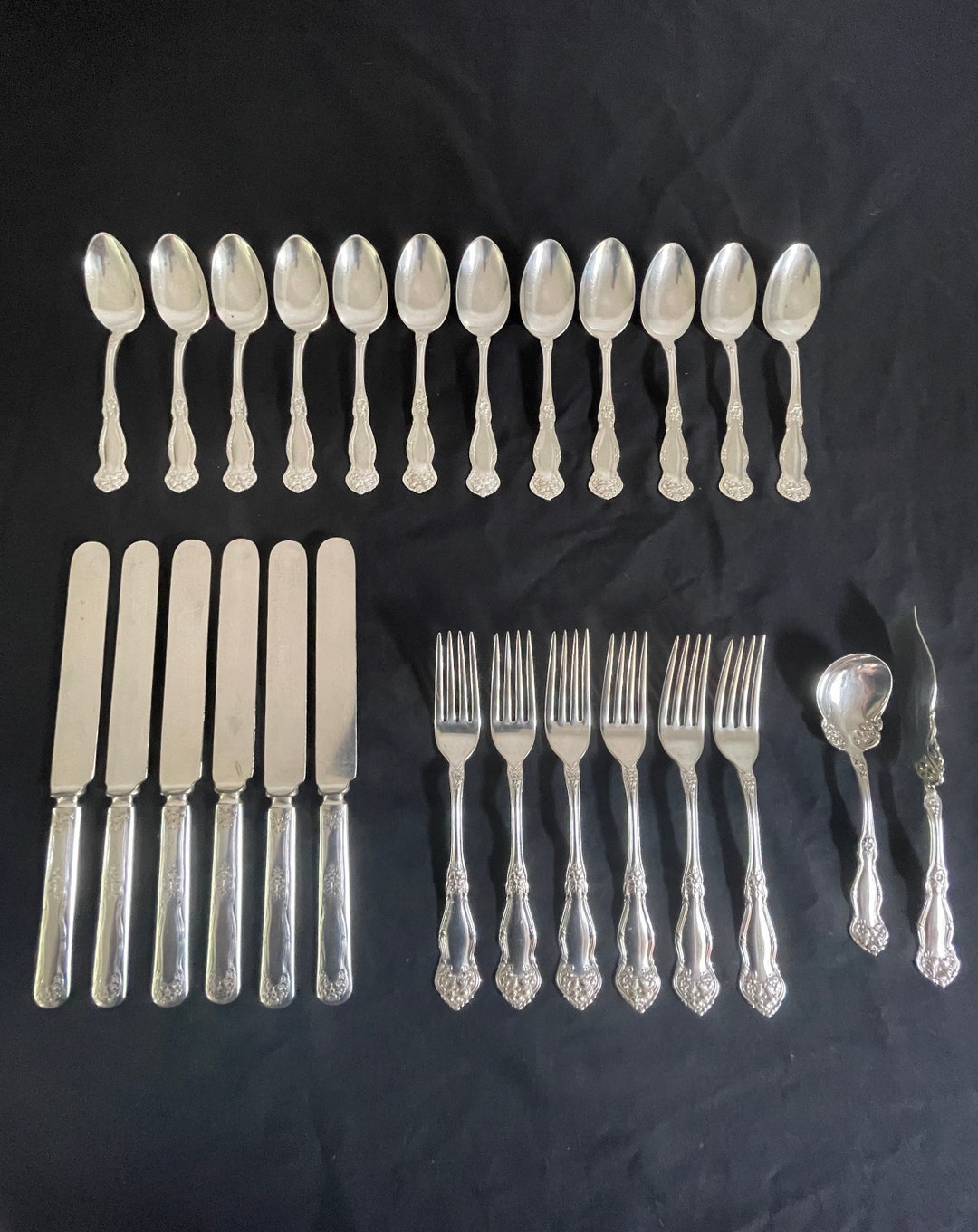 Full 26pc Silver Plated Flatware Set, Arbutus Pattern. Its an Old WM ...