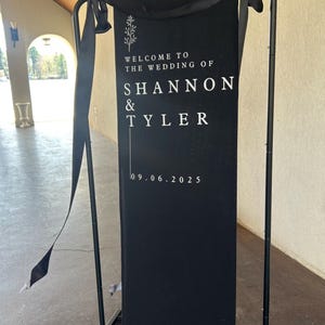 Black Linen Welcome Sign - Etsy