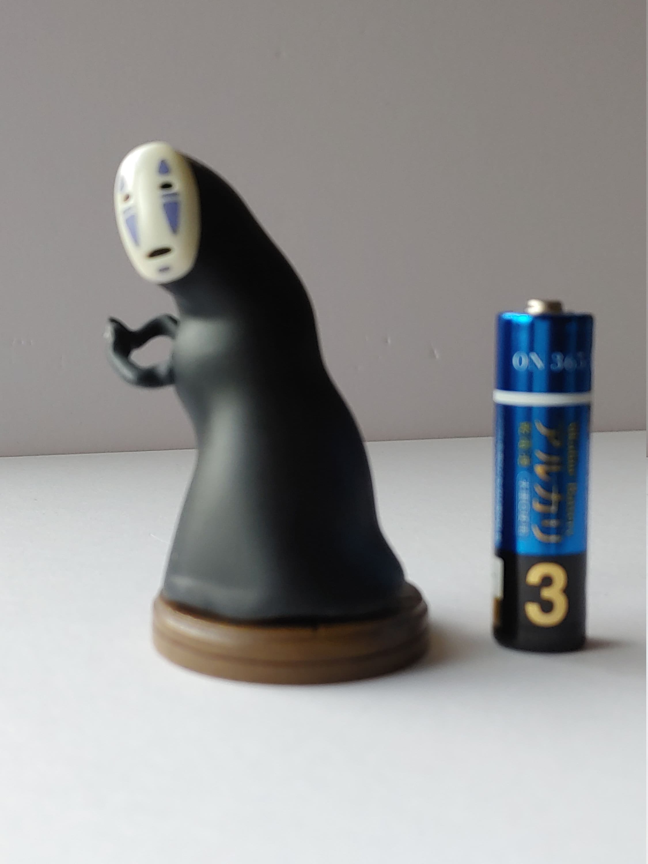 Ghibli Spirited Away no-face Huh Mini Figure - Etsy