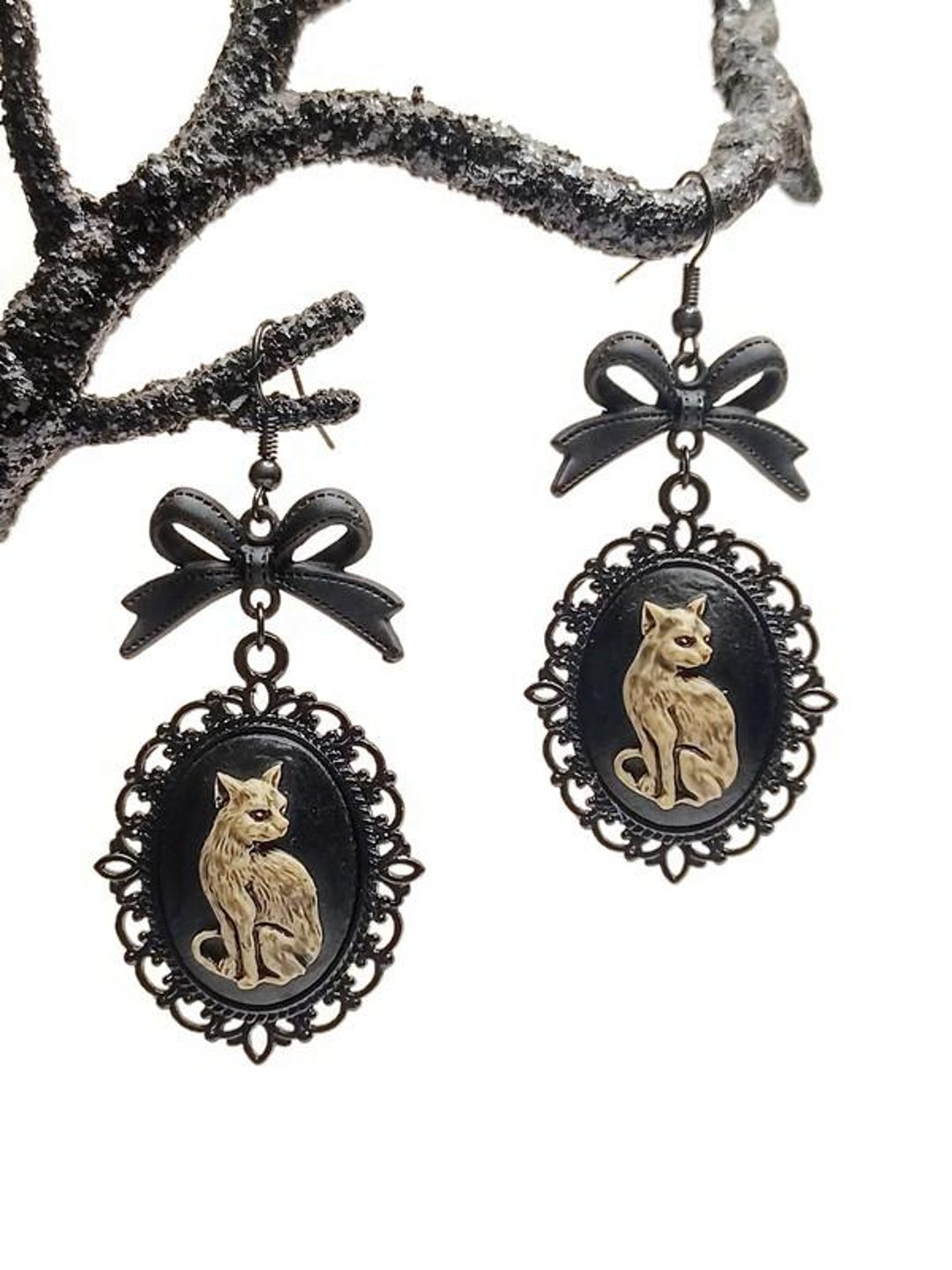 VICTORIAN KITTIES Witchy Gothic Kitty Cat With Bows Cameo Black Drop ...
