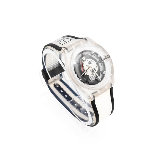 Swatch Jelly in Jelly Black Vibration Watch Sujk105 - Gem