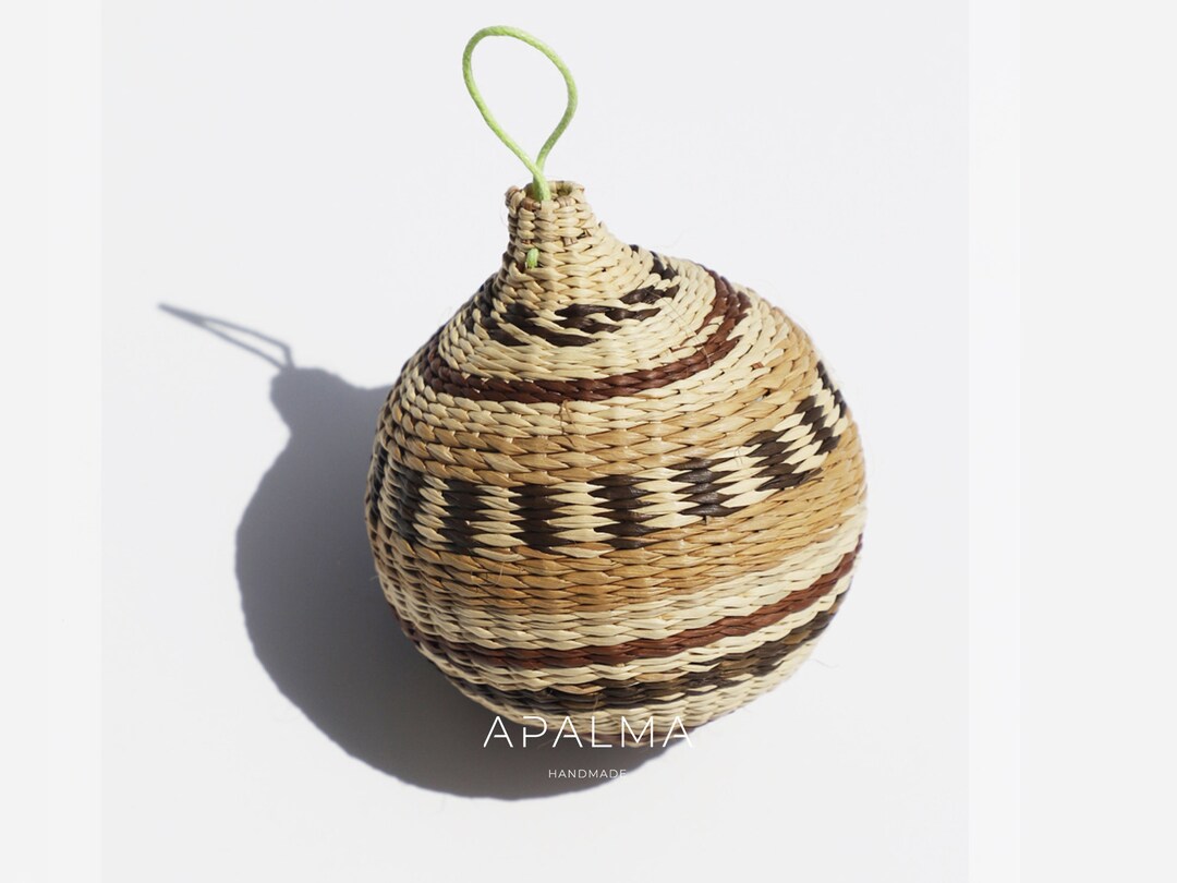 Boho Christmas Baubles / Balls / Ornaments Handmade in Iraca Palm , 3 ...