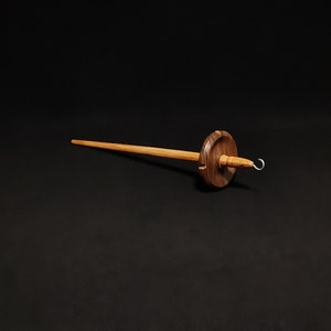 Artisan Drop Spindle With Oak Shaft and Walnut Whorl 26.5 Cm / 28 G ...
