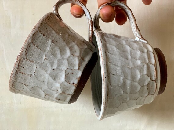 Drinkware White rustic surface texture mug Kitchen & Dining etna.com.pe