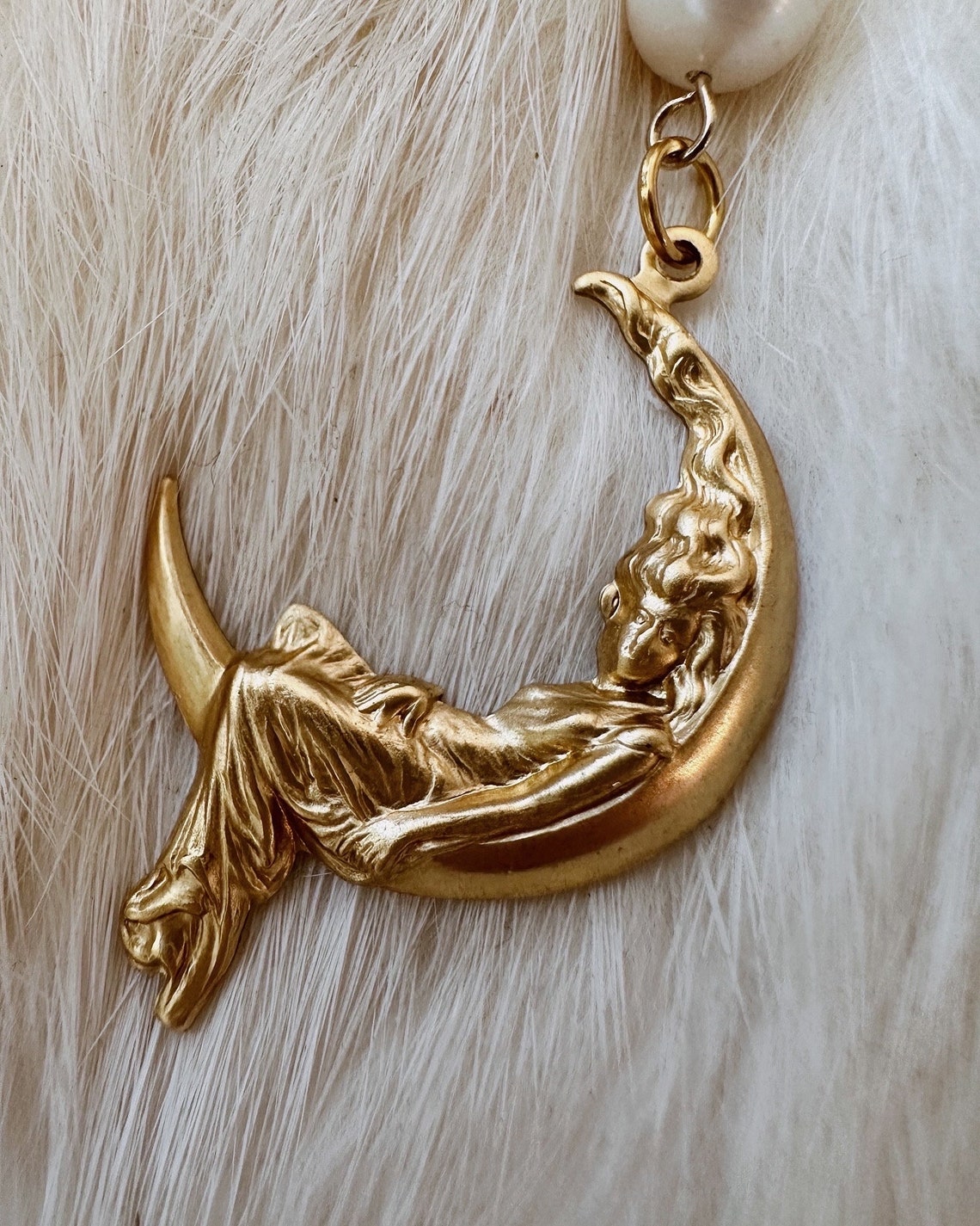 18k Gold Lady on the Moon Necklace, Aphrodite Necklace, Pearl Necklace ...